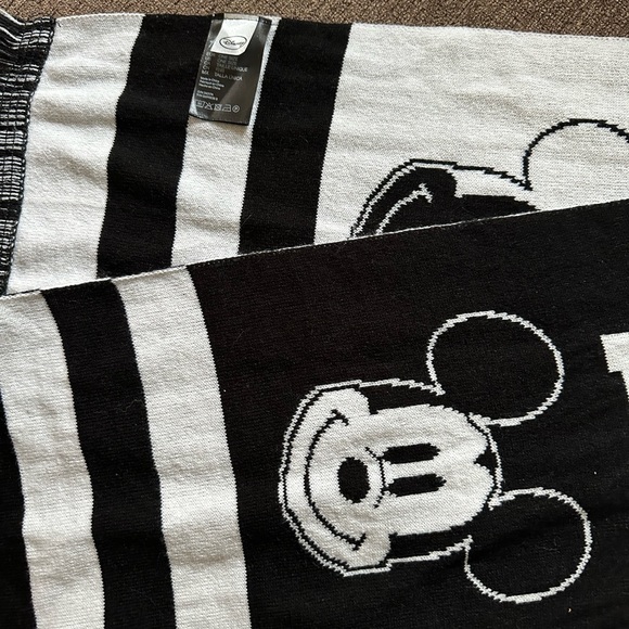 Disney | Accessories | Vintage Disney Mickey Mouse Scarf Since 928 ...